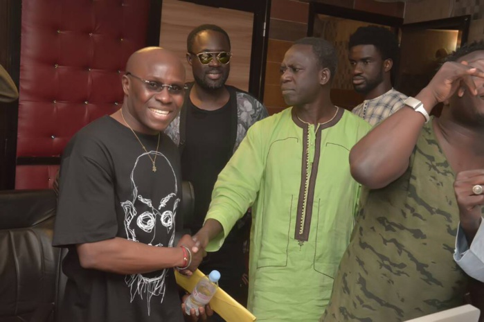 Visite de David Monsoh, le PDG de BBlackTv dans les locaux de ...