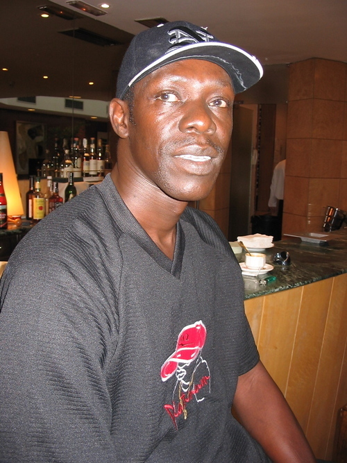 Souvent sollicité par Pape et Cheikh : Le soliste Jimmy M'baye ...