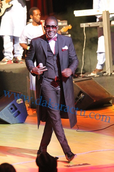 Mbaye Dieye Faye très élégant à l'anniversaire de Titi