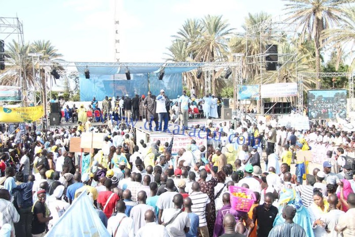 Les premières images du meeting du Front Patriotique pour la Défense de la République