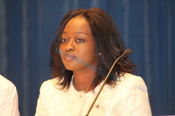 Amy Sarr Fall, directrice Intelligence Magazine dans l'émission kenkeliba