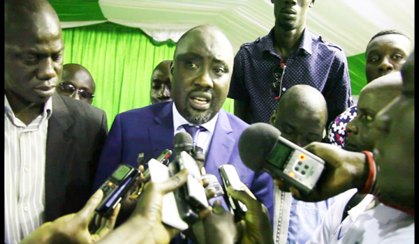 Les jeunes de "Gem sa Bop" lancent le "Macky 202" (Macky 2ème mandat ...