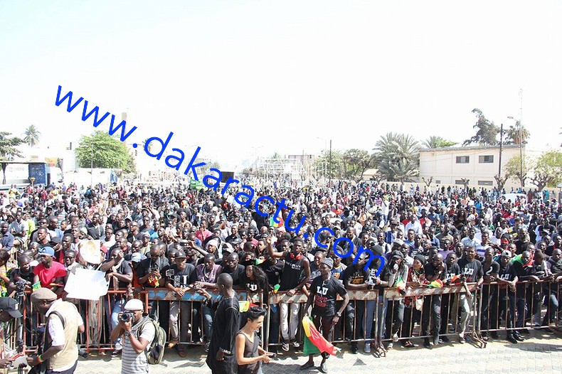 PLACE DE L'OBÉLISQUE : La jeunesse a répondu à l'appel de Y en a marre