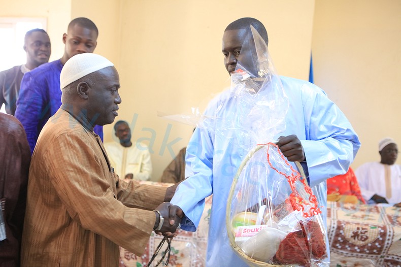 Kits de Ndogou : Cheikh Bakhoum accompagne les populations de Grand ...