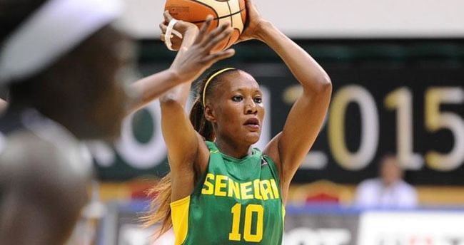 Équipe nationale féminine de basket : Astou Traoré dément s'être ...