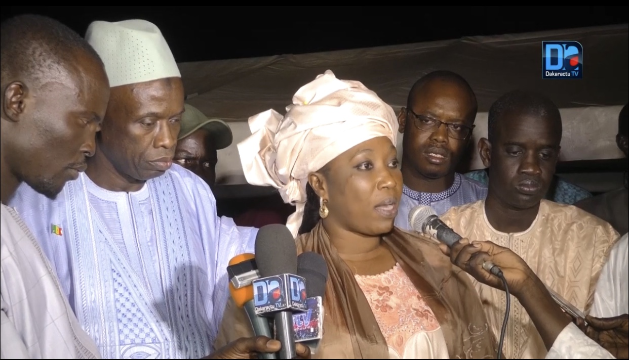 (VIDÉO) TOUBA DAROU MARNANE- Sokhna Mame Khary Mbacké ' prend au ...
