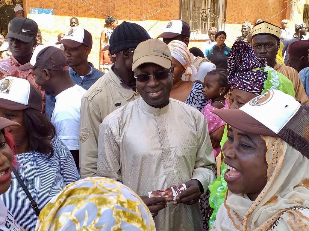 Campagne électorale à Keur Mbaye Fall : Abdou Karim Sall marche pour la ...