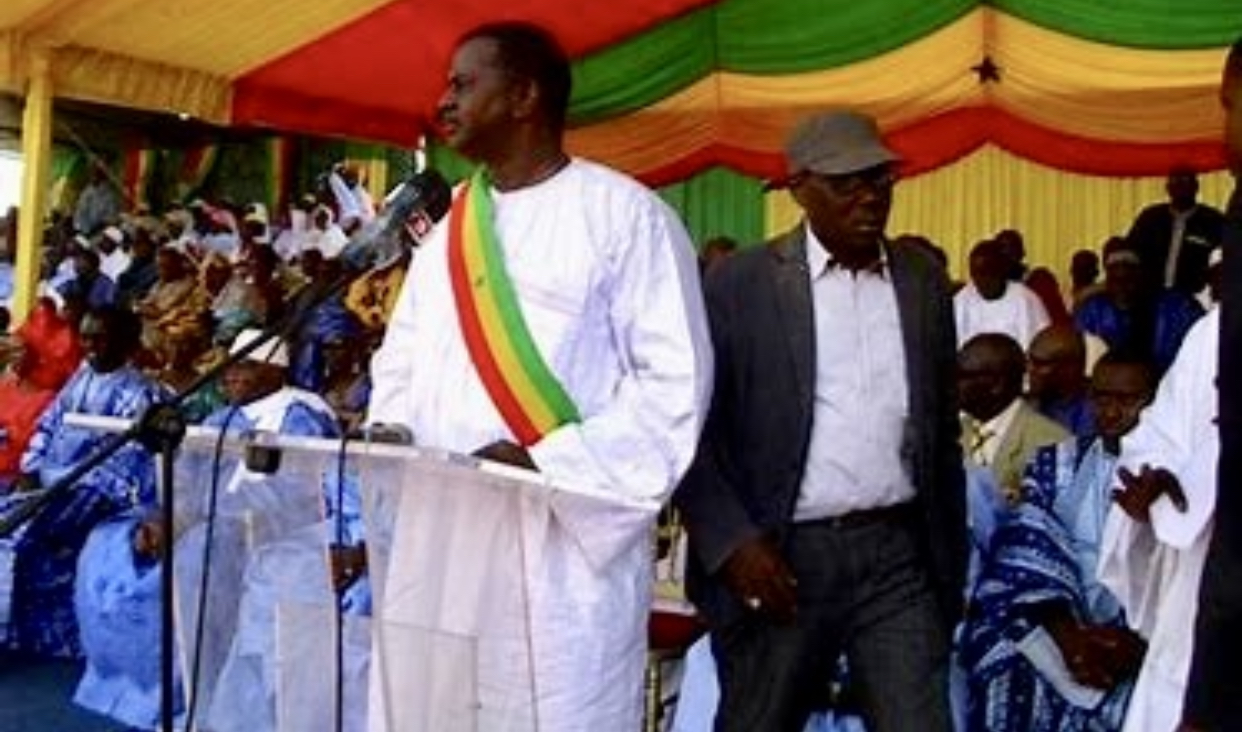 Fouta : le maire de Walaldé enrôle le représentant de Thierno Alassane ...