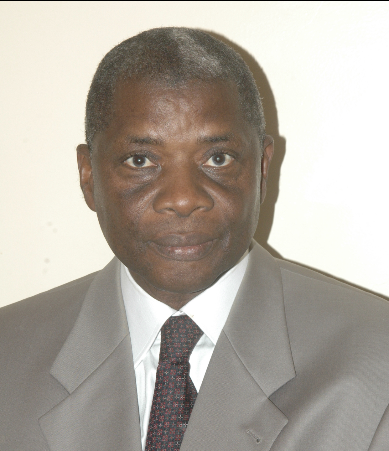 DU RESPECT A L'ÉGARD DU PROFESSEUR IBA DER THIAM ET SON ÉQUIPE.