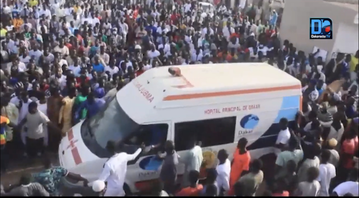 Rufisque : Une marée humaine à l’inhumation du lutteur Papa Yade 2