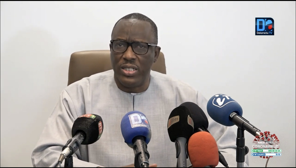 Saisie d’armes blanches à l’UCAD : « À chaque fois qu’on aura pris un étudiant avec une arme ...