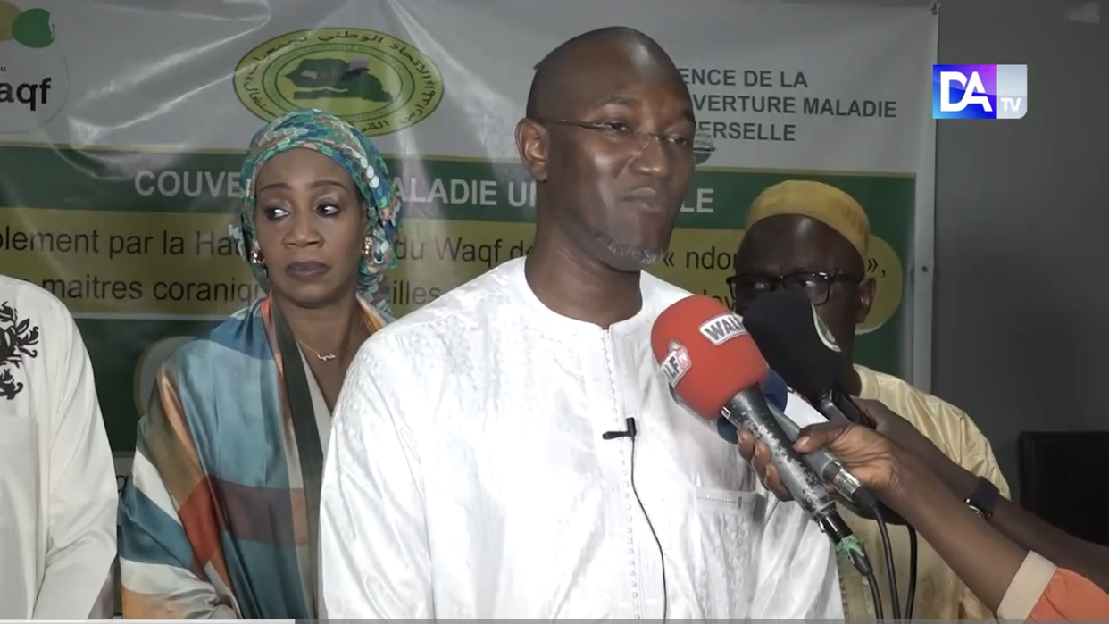 Modernisation des Daara : Le Waqf et la CMU enrôlent 100 000 Ndongo ...