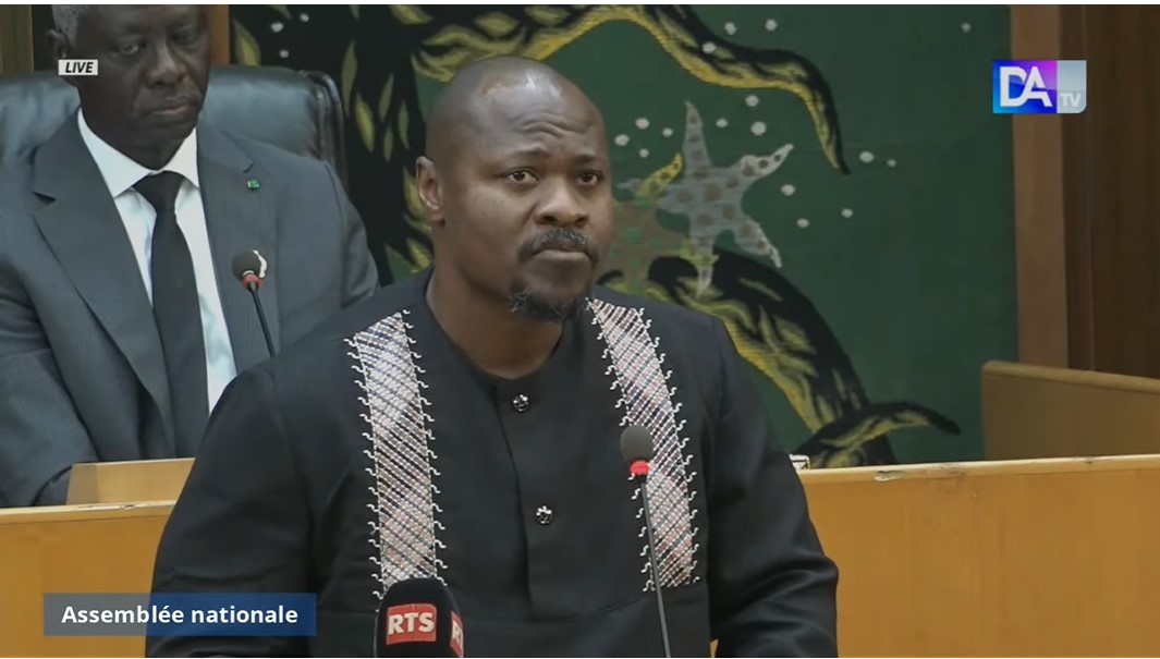 Assemblée nationale : Le député Guy Marius Sagna « égrène » des ...