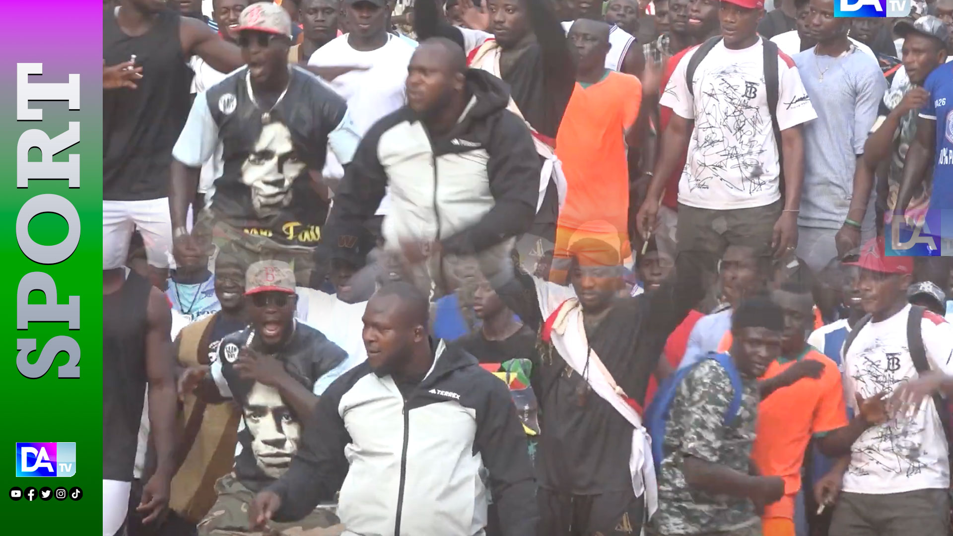 Grosse ambiance à l'Open Press de Tapha Mbeur : Modou Lo crée une touss ...